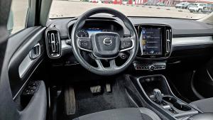 Белый Вольво XC40 2019 в Вильнюс, объемом двигателя 2.00 л и пробегом 185 тыс. км за 19500 €, фото 18 на AUTOMOTO.COM.LV