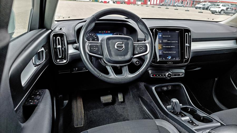 Белый Вольво XC40 2019 в Вильнюс, объемом двигателя 2.00 л и пробегом 185 тыс. км за 19500 €, фото 18 на AUTOMOTO.COM.LV