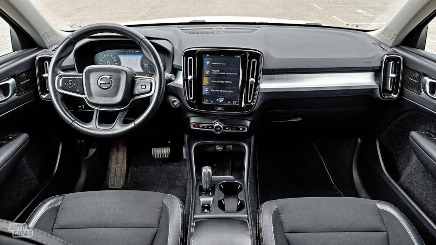 Белый Вольво XC40 2019 в Вильнюс, объемом двигателя 2.00 л и пробегом 185 тыс. км за 19500 €, фото 19 на AUTOMOTO.COM.LV