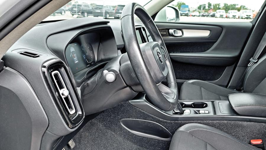 Белый Вольво XC40 2019 в Вильнюс, объемом двигателя 2.00 л и пробегом 185 тыс. км за 19500 €, фото 22 на AUTOMOTO.COM.LV