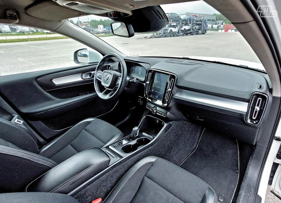 Белый Вольво XC40 2019 в Вильнюс, объемом двигателя 2.00 л и пробегом 185 тыс. км за 19500 €, фото 23 на AUTOMOTO.COM.LV