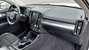 Белый Вольво XC40 2019 в Вильнюс, объемом двигателя 2.00 л и пробегом 185 тыс. км за 19500 €, фото 24 на AUTOMOTO.COM.LV
