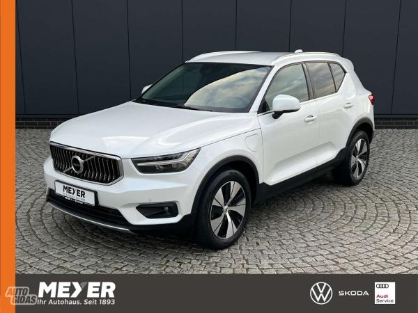 Balts Volvo XC40 2020 Kauņa, ar dzinēja tilpumu 1.50 L un nobraukumu 49 tūkst. km par 29497 €, foto 1 vietnē AUTOMOTO.COM.LV