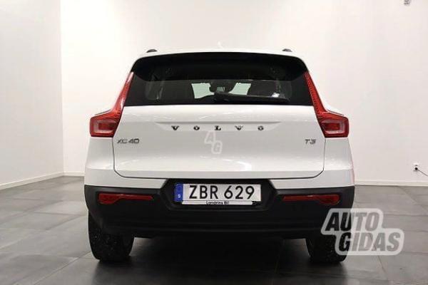 Balts Volvo XC40 2020 Kauņa, ar dzinēja tilpumu 0.00 L un nobraukumu 74 tūkst. km par 29798 €, foto 4 vietnē AUTOMOTO.COM.LV