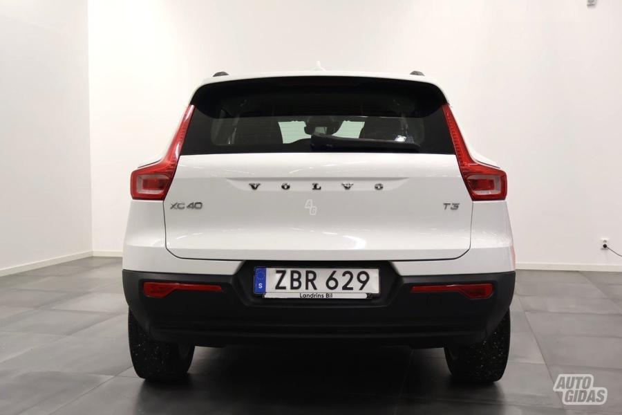 Balts Volvo XC40 2020 Kauņa, ar dzinēja tilpumu 0.00 L un nobraukumu 74 tūkst. km par 29798 €, foto 4 vietnē AUTOMOTO.COM.LV