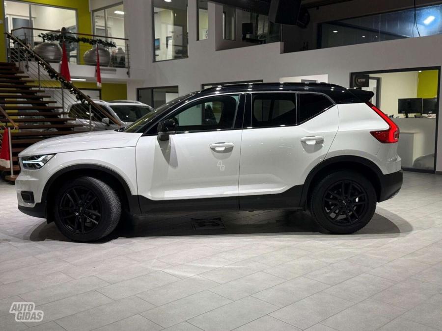 White Volvo XC40 2020 in Kaunas, with an engine capacity of 2.00 L and mileage of 82 thousand km for 26515 €, photo 2 on AUTOMOTO.COM.LV