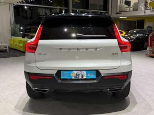 White Volvo XC40 2020 in Kaunas, with an engine capacity of 2.00 L and mileage of 82 thousand km for 26515 €, photo 4 on AUTOMOTO.COM.LV