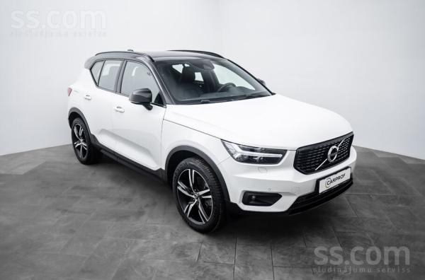 White Volvo XC40 2020 in Tallinn, with an engine capacity of 1.50 L and mileage of 105 thousand km for 26999 €, photo 3 on AUTOMOTO.COM.LV