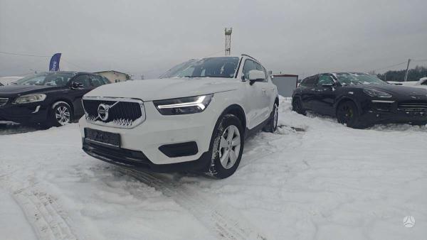 Balts Volvo XC40 2020 Viļņa, ar dzinēja tilpumu 2.00 L un nobraukumu 240 tūkst. km par 11900 €, foto 2 vietnē AUTOMOTO.COM.LV