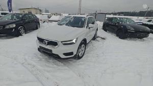 White Volvo XC40 2020 in Vilnius, with an engine capacity of 2.00 L and mileage of 240 thousand km for 11900 €, photo 3 on AUTOMOTO.COM.LV