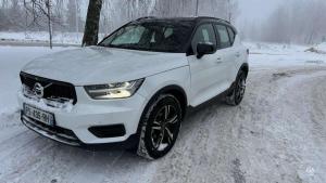 Balts Volvo XC40 2020 Tauragė, ar dzinēja tilpumu 1.97 L un nobraukumu 330 tūkst. km par 11700 €, foto 2 vietnē AUTOMOTO.COM.LV