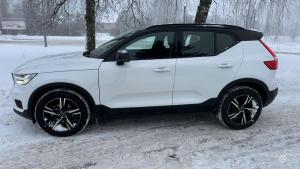 Balts Volvo XC40 2020 Tauragė, ar dzinēja tilpumu 1.97 L un nobraukumu 330 tūkst. km par 11700 €, foto 4 vietnē AUTOMOTO.COM.LV