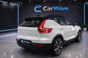 White Volvo XC40 2020 in Riga, with an engine capacity of 1.50 L and mileage of 120 thousand km for 27900 €, photo 2 on AUTOMOTO.COM.LV