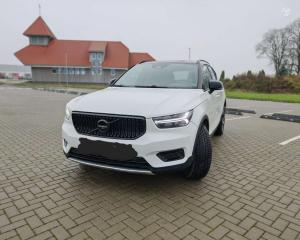 White Volvo XC40 2020 in Klaipeda, with an engine capacity of 1.97 L and mileage of 13 thousand km for 19800 €, photo 18 on AUTOMOTO.COM.LV