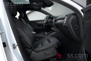 Balts Volvo XC40 2020 Jelgava, ar dzinēja tilpumu 1.50 L un nobraukumu 174 tūkst. km par 21500 €, foto 13 vietnē AUTOMOTO.COM.LV