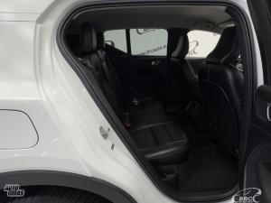 White Volvo XC40 2020 in Avizieniai, with an engine capacity of 2.00 L and mileage of 126 thousand km for 20500 €, photo 10 on AUTOMOTO.COM.LV