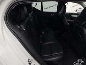 White Volvo XC40 2020 in Avizieniai, with an engine capacity of 2.00 L and mileage of 126 thousand km for 20500 €, photo 11 on AUTOMOTO.COM.LV