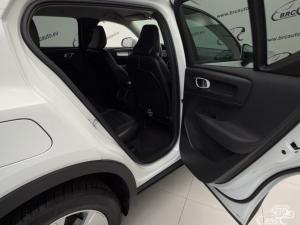 White Volvo XC40 2020 in Avizieniai, with an engine capacity of 2.00 L and mileage of 126 thousand km for 20500 €, photo 13 on AUTOMOTO.COM.LV