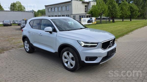 Белый Вольво XC40 2020 в Лимбажи, объемом двигателя 1.50 л и пробегом 149 тыс. км за 21500 €, фото 3 на AUTOMOTO.COM.LV