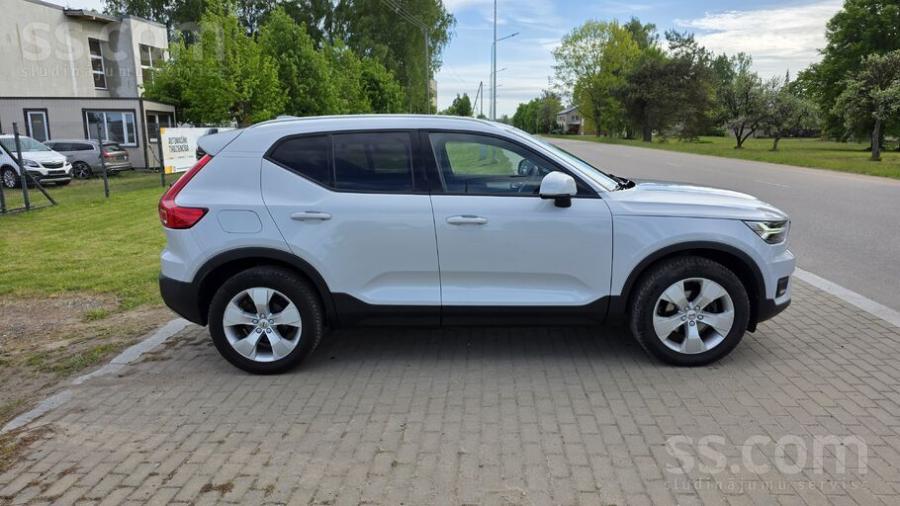 Белый Вольво XC40 2020 в Лимбажи, объемом двигателя 1.50 л и пробегом 149 тыс. км за 21500 €, фото 5 на AUTOMOTO.COM.LV