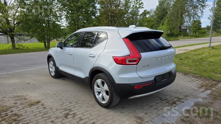 Белый Вольво XC40 2020 в Лимбажи, объемом двигателя 1.50 л и пробегом 149 тыс. км за 21500 €, фото 8 на AUTOMOTO.COM.LV