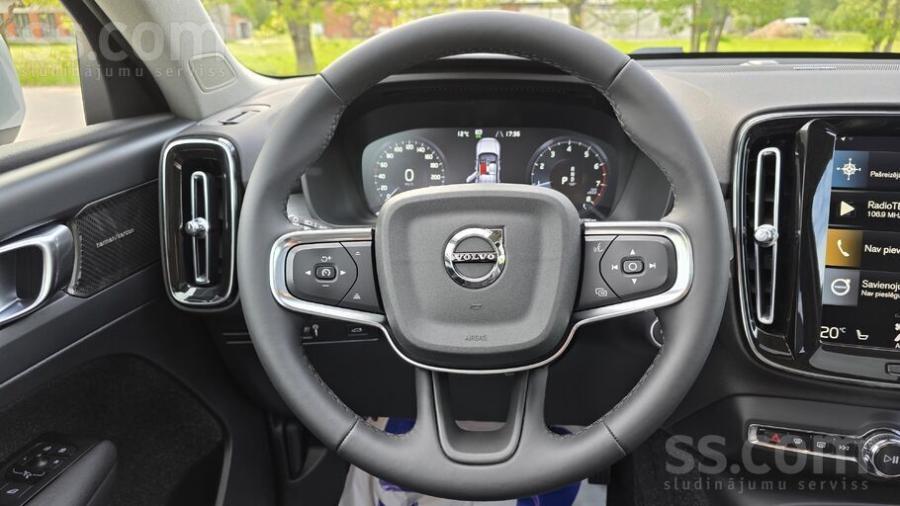 Белый Вольво XC40 2020 в Лимбажи, объемом двигателя 1.50 л и пробегом 149 тыс. км за 21500 €, фото 16 на AUTOMOTO.COM.LV