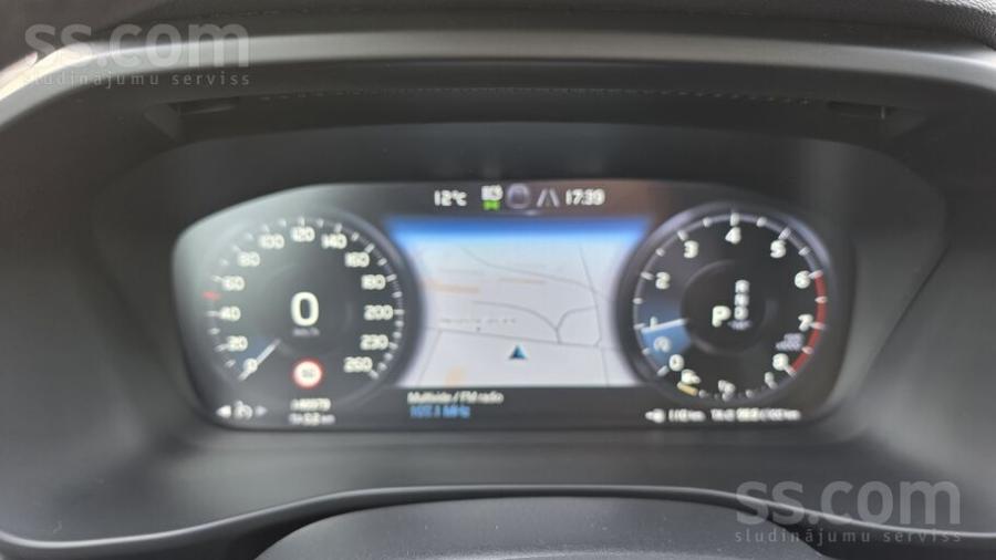 Белый Вольво XC40 2020 в Лимбажи, объемом двигателя 1.50 л и пробегом 149 тыс. км за 21500 €, фото 25 на AUTOMOTO.COM.LV