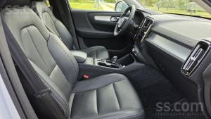 Белый Вольво XC40 2020 в Лимбажи, объемом двигателя 1.50 л и пробегом 149 тыс. км за 21500 €, фото 27 на AUTOMOTO.COM.LV