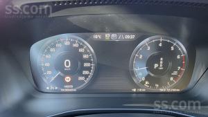 Белый Вольво XC40 2020 в Лимбажи, объемом двигателя 1.50 л и пробегом 149 тыс. км за 21500 €, фото 36 на AUTOMOTO.COM.LV