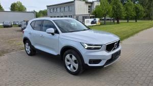 White Volvo XC40 2020 in Riga, with an engine capacity of 1.50 L and mileage of 15 thousand km for 21500 €, photo 4 on AUTOMOTO.COM.LV