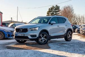 Balts Volvo XC40 2020 Rīga, ar dzinēja tilpumu 2.00 L un nobraukumu 159 tūkst. km par 18995 €, foto 4 vietnē AUTOMOTO.COM.LV
