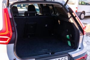 Balts Volvo XC40 2020 Rīga, ar dzinēja tilpumu 2.00 L un nobraukumu 159 tūkst. km par 18995 €, foto 8 vietnē AUTOMOTO.COM.LV