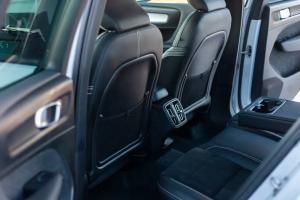 Balts Volvo XC40 2020 Rīga, ar dzinēja tilpumu 2.00 L un nobraukumu 159 tūkst. km par 18995 €, foto 14 vietnē AUTOMOTO.COM.LV