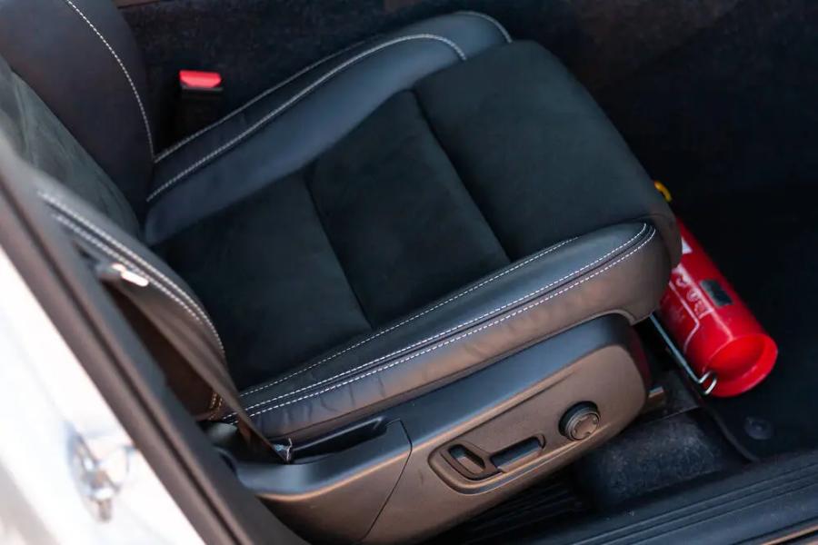 Balts Volvo XC40 2020 Rīga, ar dzinēja tilpumu 2.00 L un nobraukumu 159 tūkst. km par 18995 €, foto 16 vietnē AUTOMOTO.COM.LV