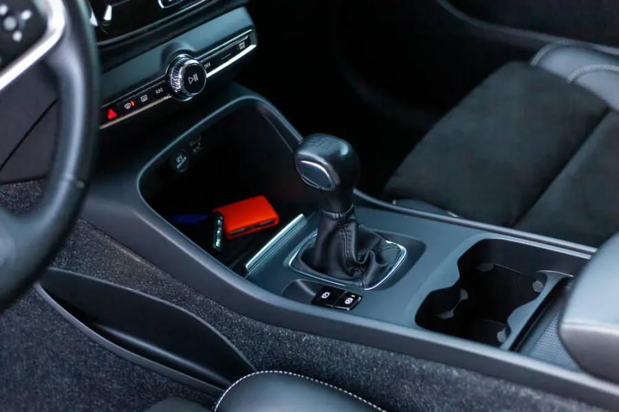 Balts Volvo XC40 2020 Rīga, ar dzinēja tilpumu 2.00 L un nobraukumu 159 tūkst. km par 18995 €, foto 20 vietnē AUTOMOTO.COM.LV