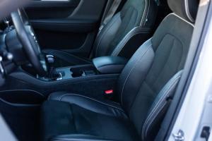 Balts Volvo XC40 2020 Rīga, ar dzinēja tilpumu 2.00 L un nobraukumu 159 tūkst. km par 18995 €, foto 22 vietnē AUTOMOTO.COM.LV
