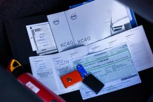 Balts Volvo XC40 2020 Rīga, ar dzinēja tilpumu 2.00 L un nobraukumu 159 tūkst. km par 18995 €, foto 33 vietnē AUTOMOTO.COM.LV