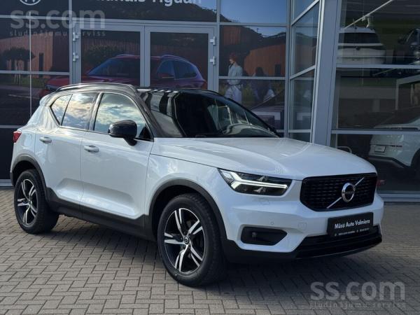 White Volvo XC40 2020 in Valmiera, with an engine capacity of 1.50 L and mileage of 164 thousand km for 23600 €, photo 1 on AUTOMOTO.COM.LV