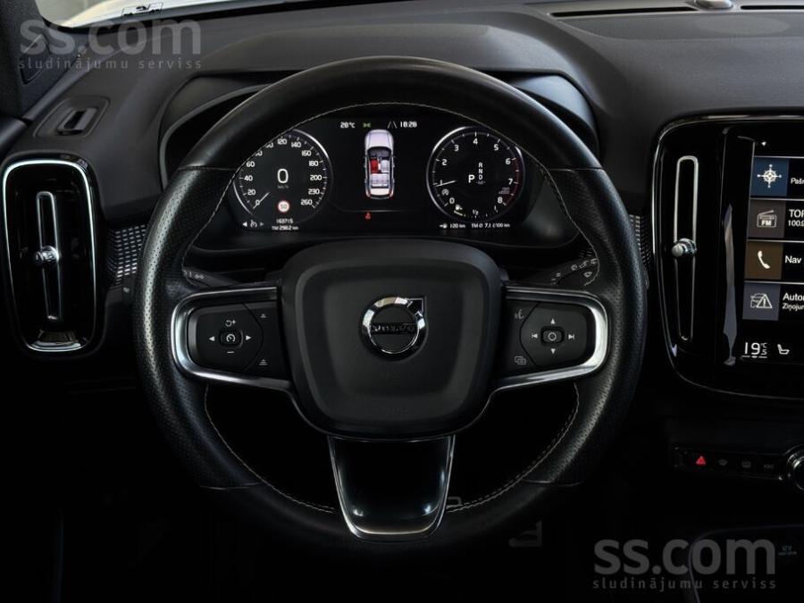 White Volvo XC40 2020 in Valmiera, with an engine capacity of 1.50 L and mileage of 164 thousand km for 23600 €, photo 10 on AUTOMOTO.COM.LV