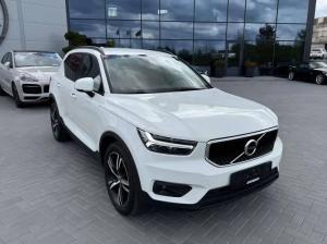 Белый Вольво XC40 2020 в Тельшяй, объемом двигателя 2.00 л и пробегом 203 тыс. км за 17690 €, фото  на AUTOMOTO.COM.LV
