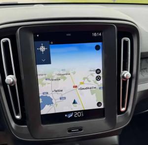 Balts Volvo XC40 2020 Telšiai, ar dzinēja tilpumu 2.00 L un nobraukumu 203 tūkst. km par 17690 €, foto 18 vietnē AUTOMOTO.COM.LV