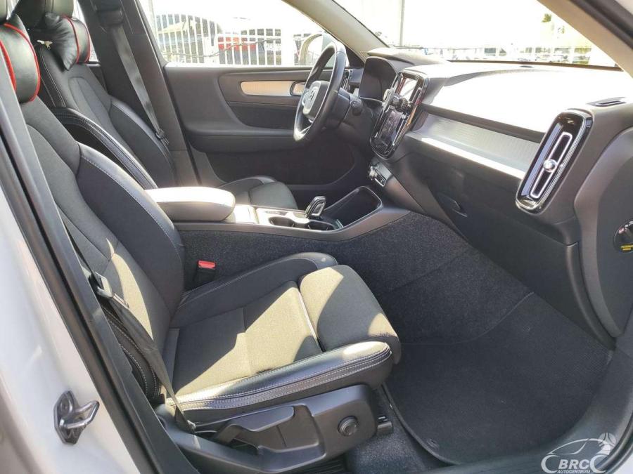 White Volvo XC40 2020 in Klaipeda, with an engine capacity of 1.97 L and mileage of 189 thousand km for 18900 €, photo 9 on AUTOMOTO.COM.LV