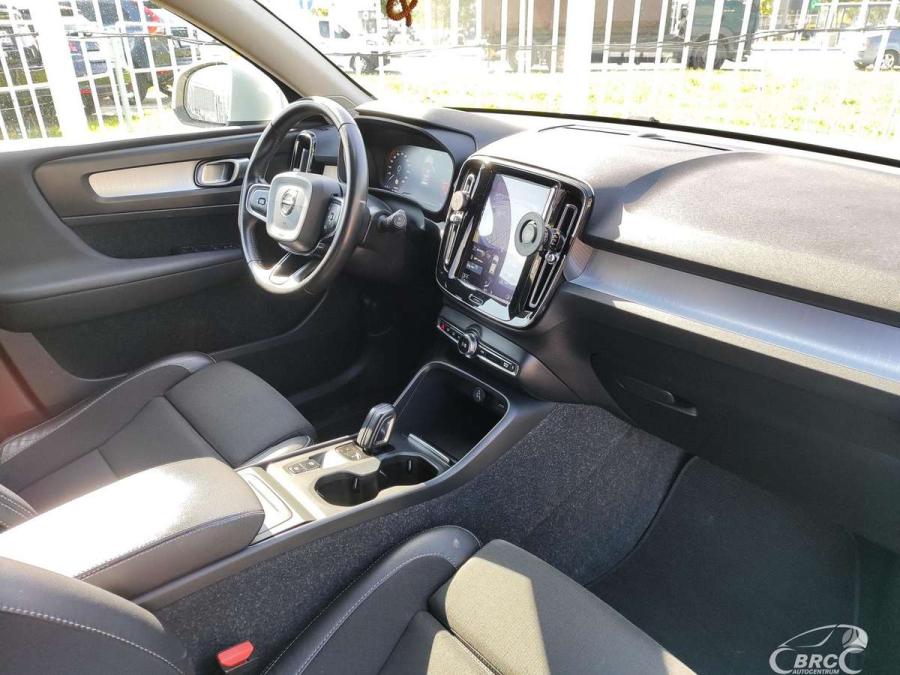 White Volvo XC40 2020 in Klaipeda, with an engine capacity of 1.97 L and mileage of 189 thousand km for 18900 €, photo 10 on AUTOMOTO.COM.LV