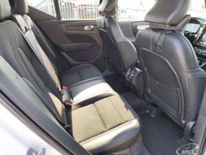 White Volvo XC40 2020 in Klaipeda, with an engine capacity of 1.97 L and mileage of 189 thousand km for 18900 €, photo 12 on AUTOMOTO.COM.LV