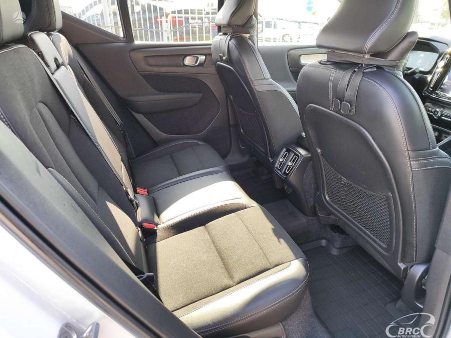White Volvo XC40 2020 in Klaipeda, with an engine capacity of 1.97 L and mileage of 189 thousand km for 18900 €, photo 12 on AUTOMOTO.COM.LV