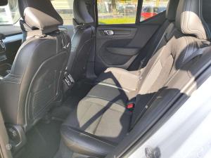 White Volvo XC40 2020 in Klaipeda, with an engine capacity of 1.97 L and mileage of 189 thousand km for 18900 €, photo 17 on AUTOMOTO.COM.LV