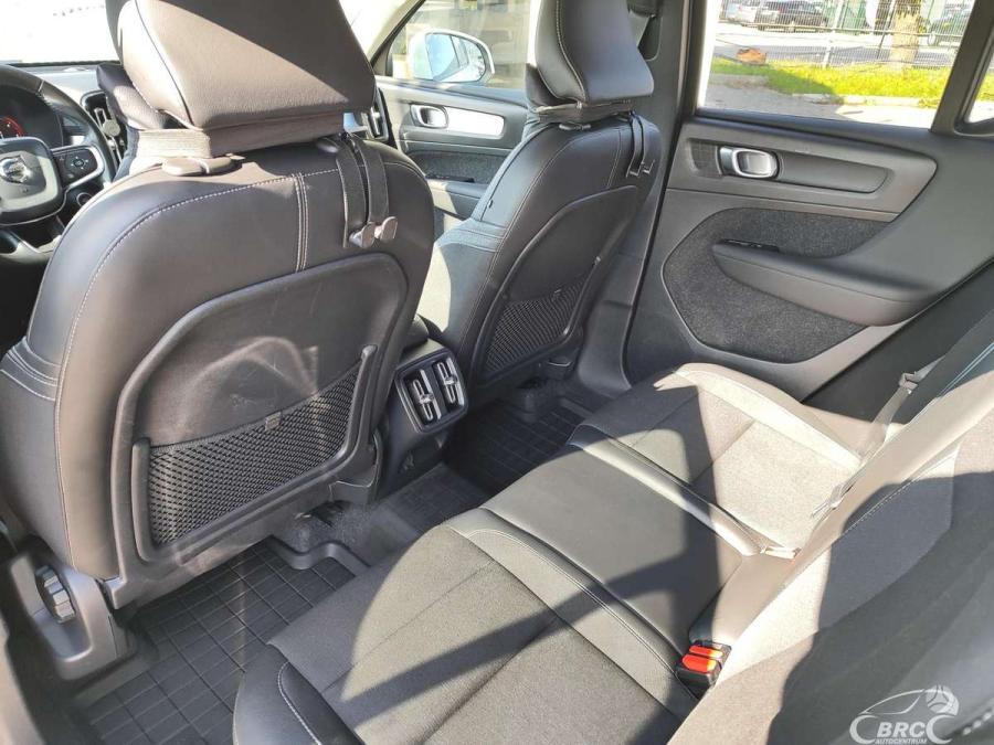 White Volvo XC40 2020 in Klaipeda, with an engine capacity of 1.97 L and mileage of 189 thousand km for 18900 €, photo 18 on AUTOMOTO.COM.LV