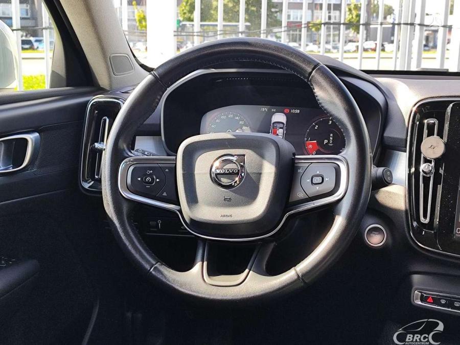 White Volvo XC40 2020 in Klaipeda, with an engine capacity of 1.97 L and mileage of 189 thousand km for 18900 €, photo 19 on AUTOMOTO.COM.LV