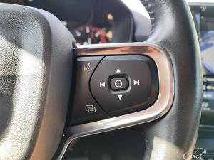 White Volvo XC40 2020 in Klaipeda, with an engine capacity of 1.97 L and mileage of 189 thousand km for 18900 €, photo 24 on AUTOMOTO.COM.LV