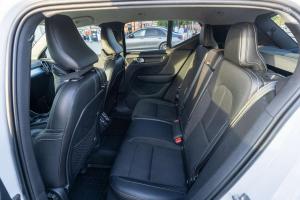 White Volvo XC40 2020 in Klaipeda, with an engine capacity of 1.97 L and mileage of 189 thousand km for 19500 €, photo 13 on AUTOMOTO.COM.LV